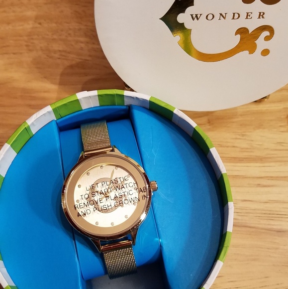 C. Wonder | Accessories | Gorgeous Gold Signature C Dial C Wonder Watch ...
